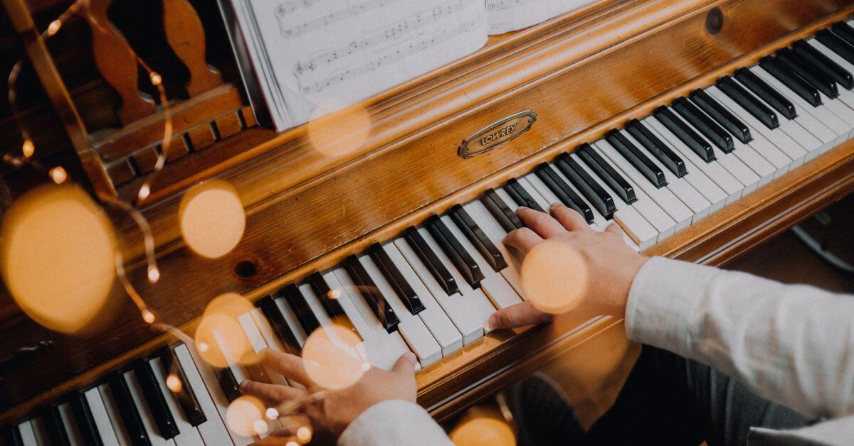 The Ultimate Guide to Online Keyboard Classes: Mastering the Piano from ...